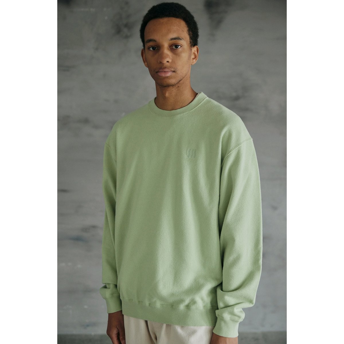 COMFORTABLE REASON / BOUCLE LOGO SWEAT / LIME | COMFORTABLE REASON / BOUCLE LOGO SWEAT / LIME |