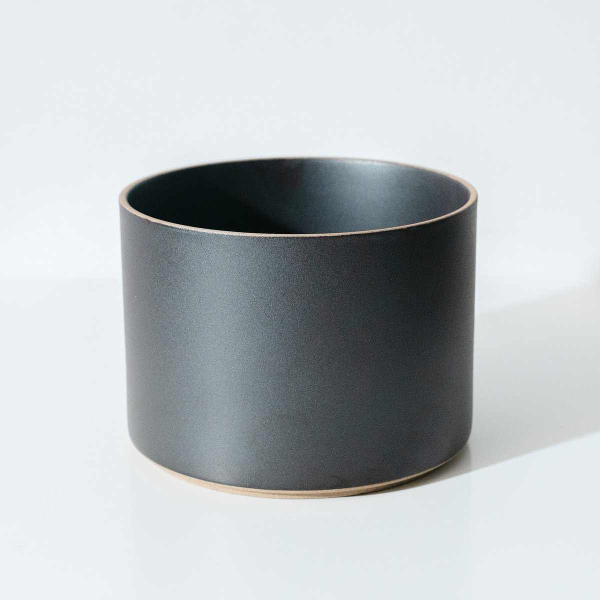 HASAMI PORCELAIN Planter 145mm Black | MERAKI