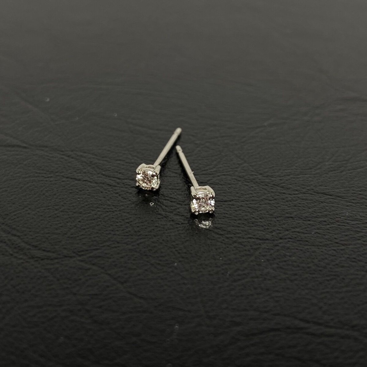 Pt0.12ctダイヤモンドピアス | 日本最大級の品揃えを誇る大阪 心斎橋・四ツ橋のダイヤモ...