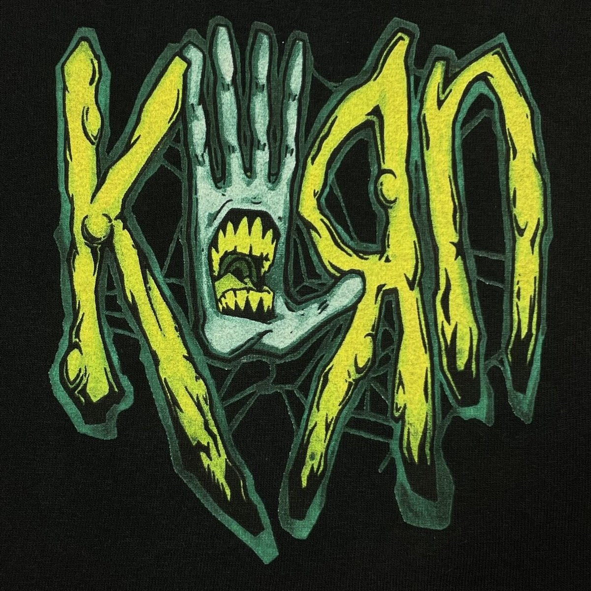KORN 2001 HAND LOGO DOUBLE SIDE GREEN GIANT FIT...