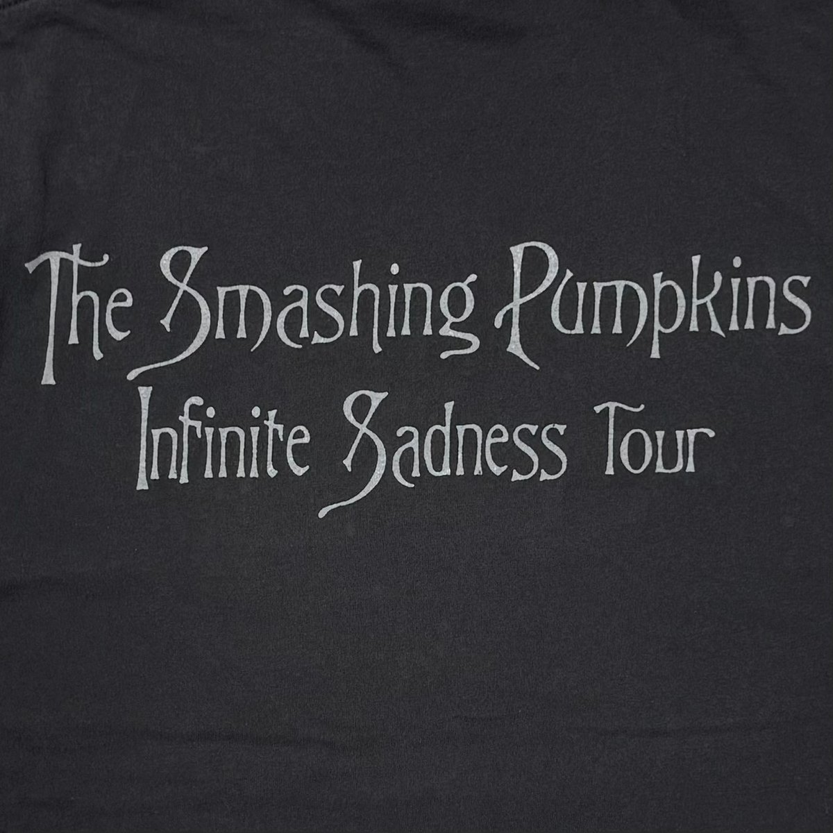 THE SMASHING PUMPKINS THE WORLD IS A VAMPIRE TU...
