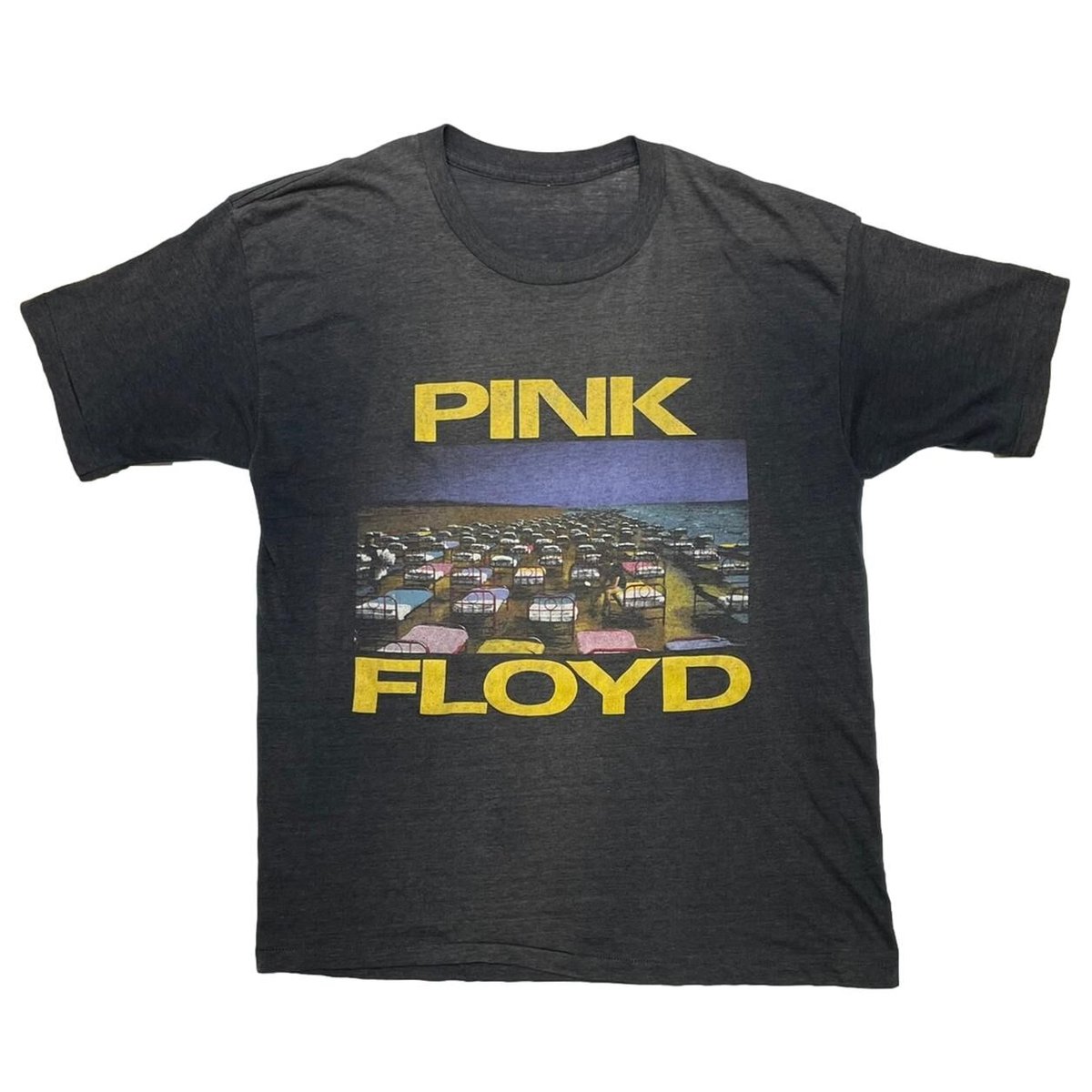 PINK FLOYD WORLD TOUR 87 TEE FITS LARGE 9358 | PINK FLOYD WORLD TOUR 87 TEE FITS LARGE 9358 |