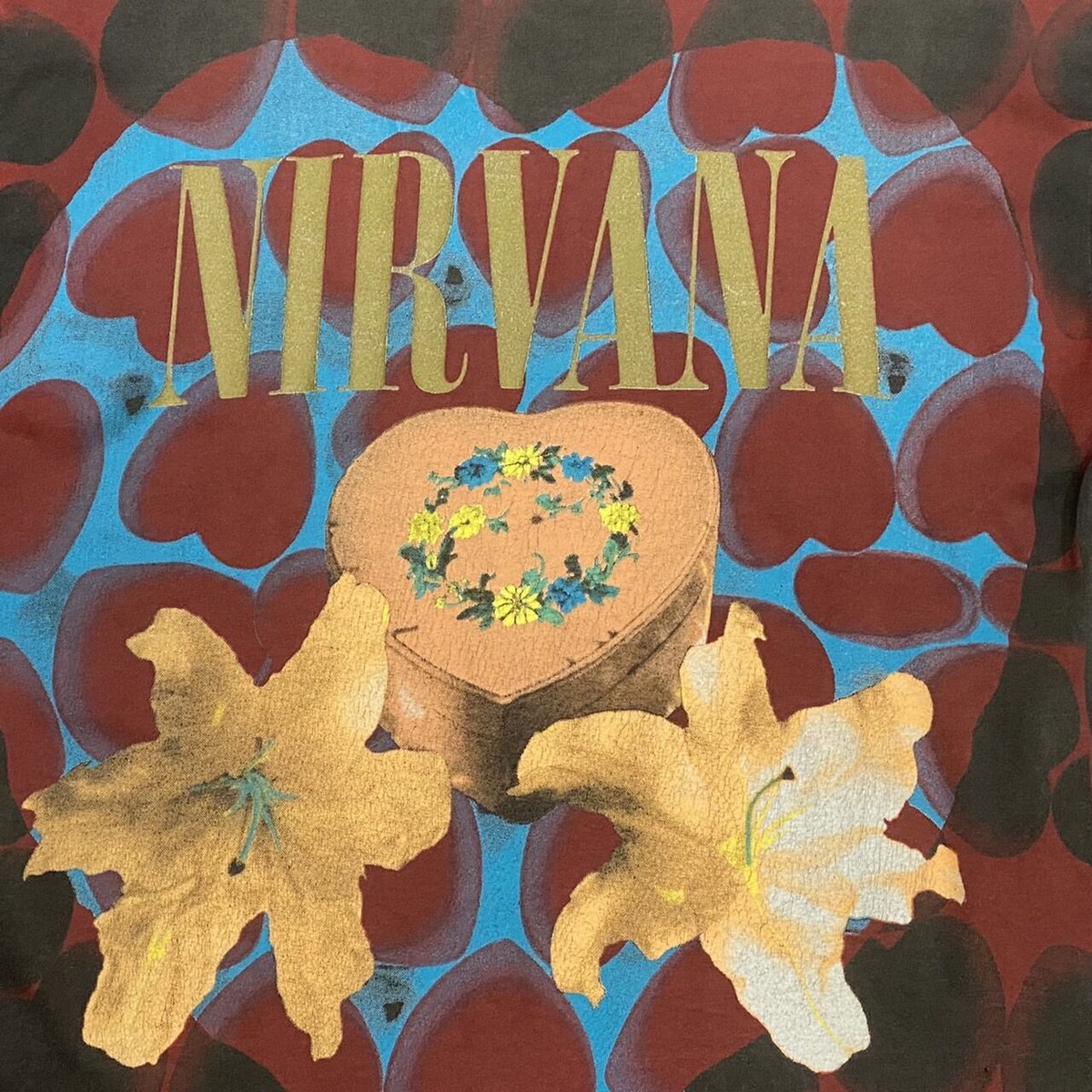 NIRVANA HEART SHAPED BOX GIANT BY TULTEX XL 08 NIRVANA HEART SHAPED BOX GIANT BY TULTEX XL 08