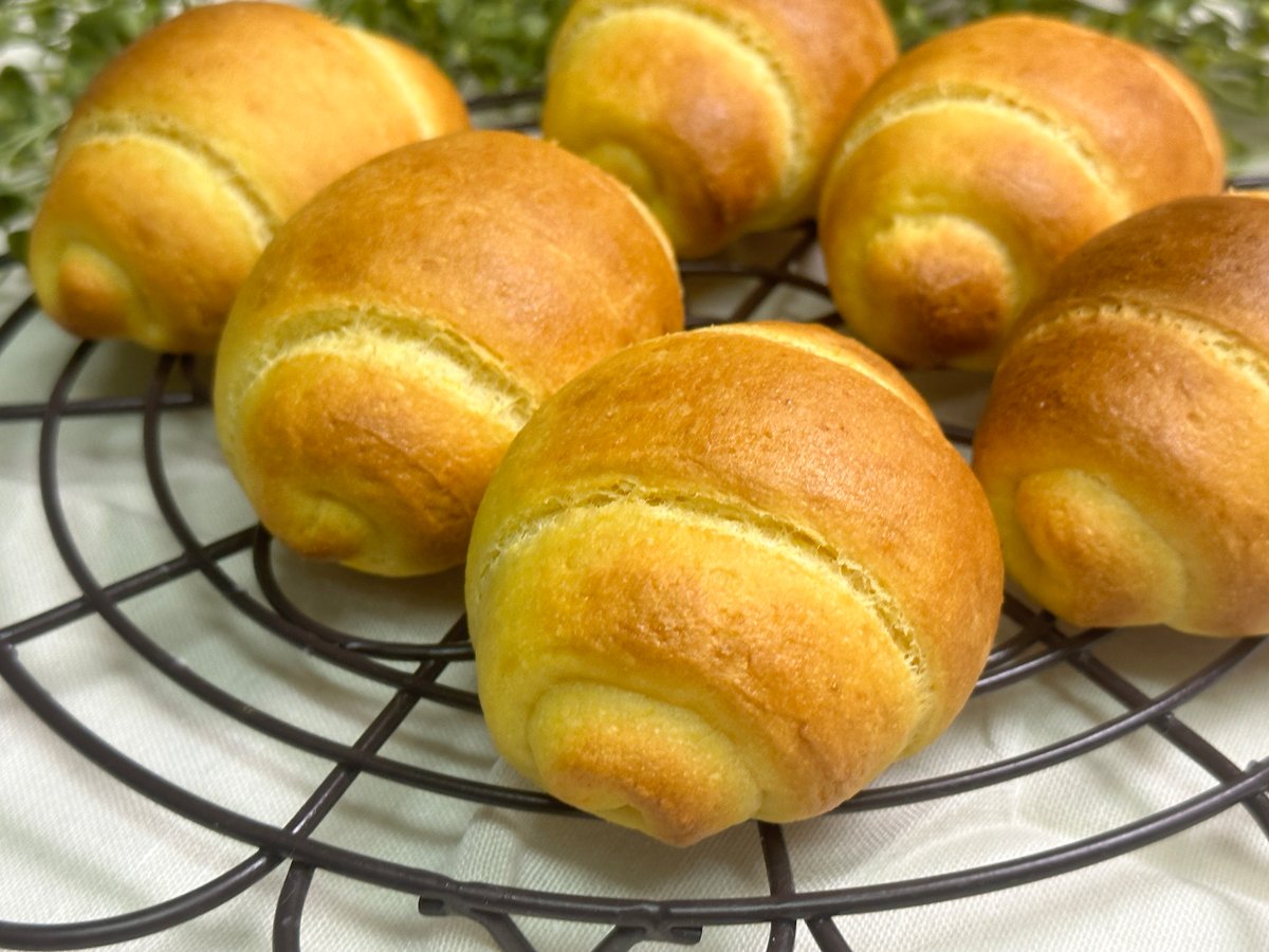 【認定生専用】商用許可付 かぼちゃロールパン | MaMatoの米粉パンレシピ屋さん