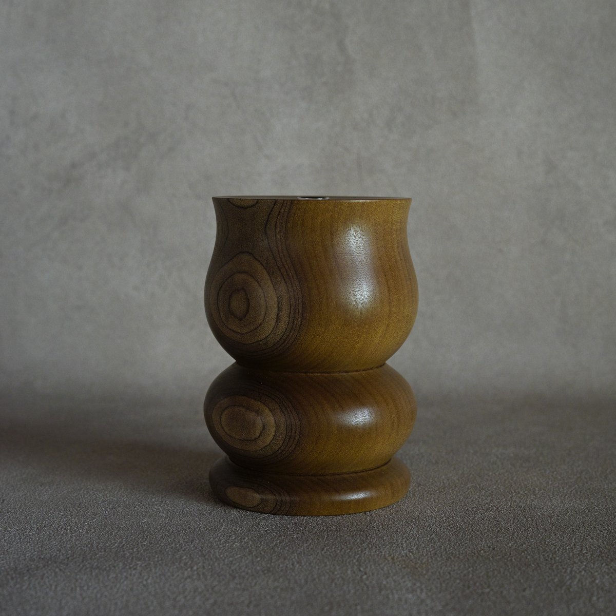 一輪挿し / ホオ材 | Tabine