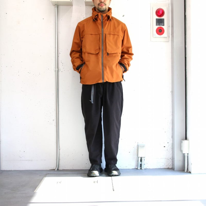 POUTNIK by Tilak CAW JACKET RoastedPecan | 山荘 飯島 POUTNIK by Tilak CAW JACKET RoastedPecan | 山荘 飯島