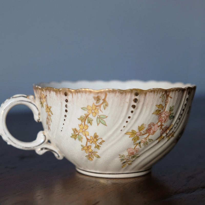 サルグミンヌ SARREGUEMINES LOUIS XV ティー カップ&ソーサー サルグミンヌ SARREGUEMINES LOUIS XV ティー カップ&ソーサー