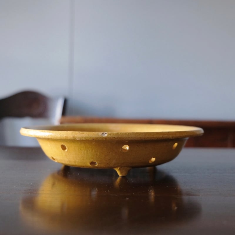フェセル 黄釉 皿 φ22.5cm フランス アンティーク 0501639 フェセル 黄釉 皿 φ22.5cm フランス アンティーク 0501639