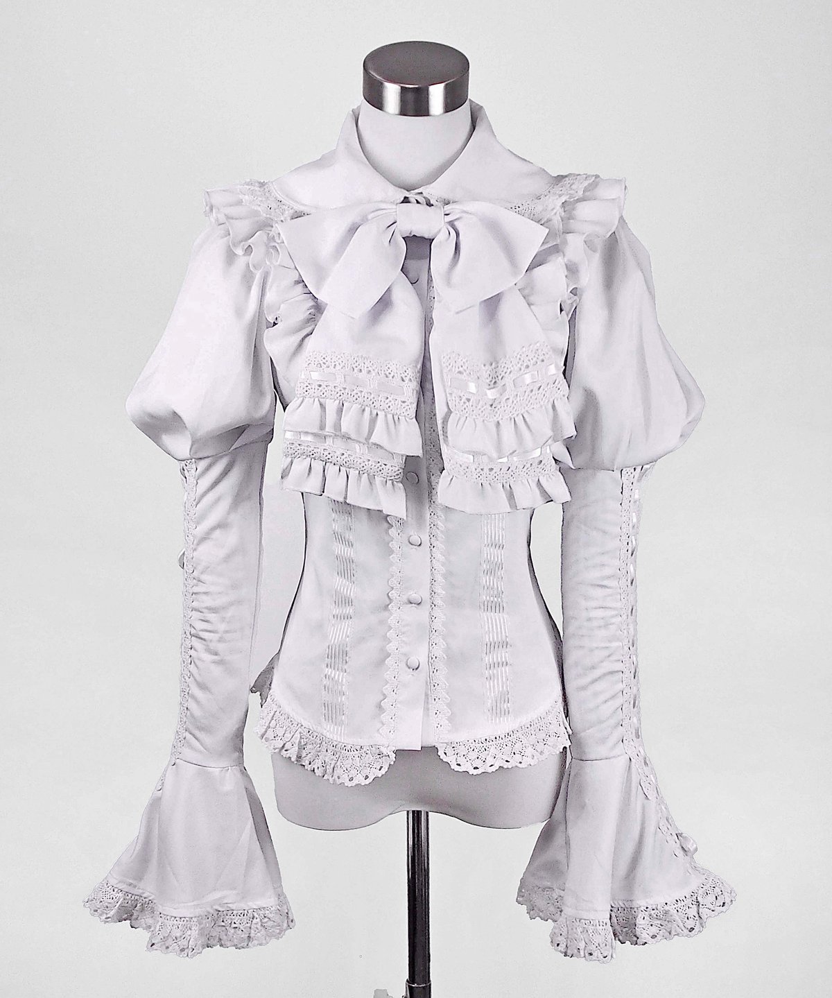 ヨーク襟パフスリーブブラウス》WHITE | HIDOLATRAL THEODOL ヨーク襟パフスリーブブラウス》WHITE | HIDOLATRAL THEODOL