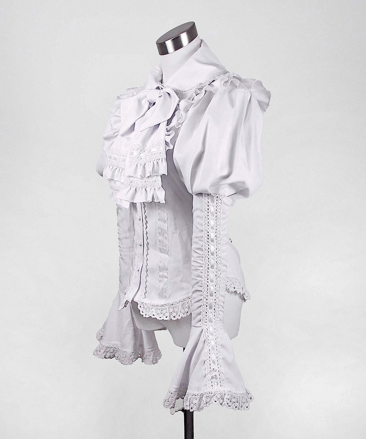 ヨーク襟パフスリーブブラウス》WHITE | HIDOLATRAL THEODOL ヨーク襟パフスリーブブラウス》WHITE | HIDOLATRAL THEODOL