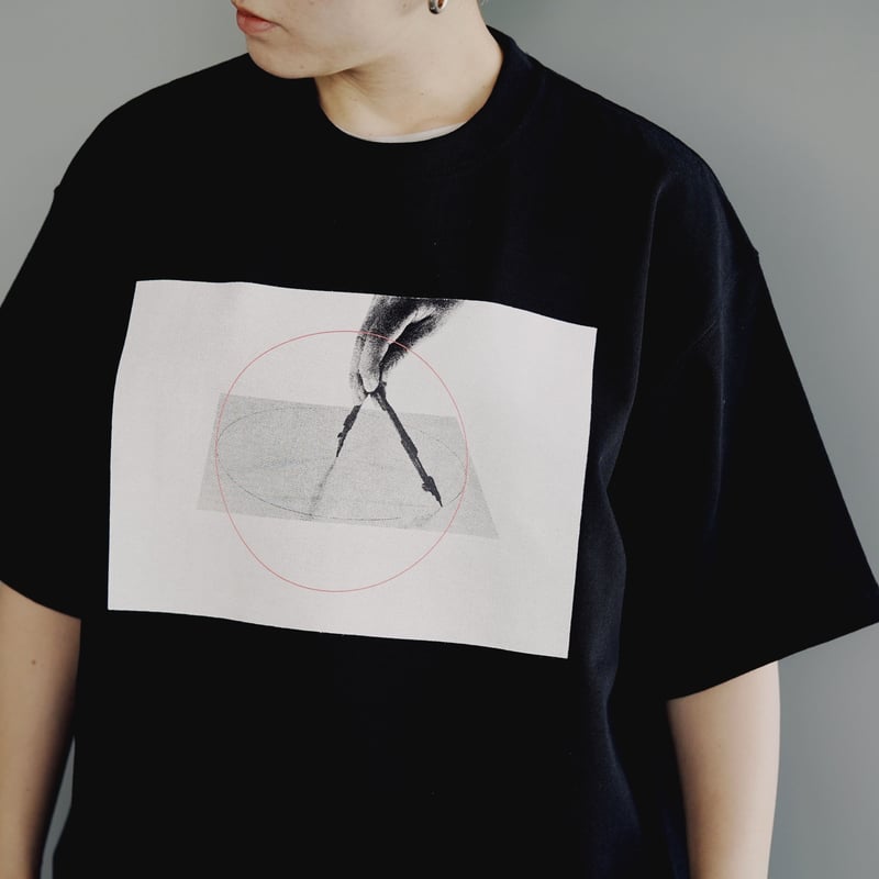 木下佳通代《'76-C》Tシャツ|大阪中之島美術館 | dot to dot today 木下佳通代《'76-C》Tシャツ|大阪中之島美術館 | dot to dot today
