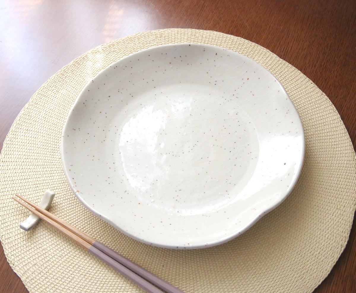 白御影土 5枚花弁の輪花皿 8寸 | 創作工房 あめつち薫る 白御影土 5枚花弁の輪花皿 8寸 | 創作工房 あめつち薫る