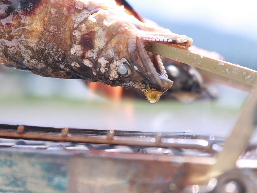 ★旨みを逃がさずふっくらジューシーに焼き上げる【 SOLO炉端】 | TsuriMusha公式...