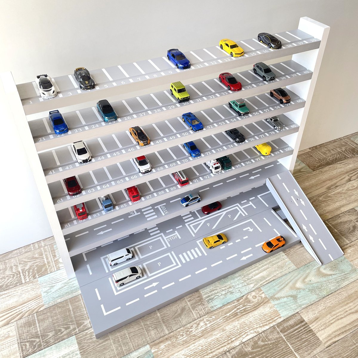 7段 ミニカー収納棚【駐車場・道路柄 溝ありタイプ】2025年10月 7段 ミニカー収納棚【駐車場・道路柄 溝ありタイプ】2025年10月