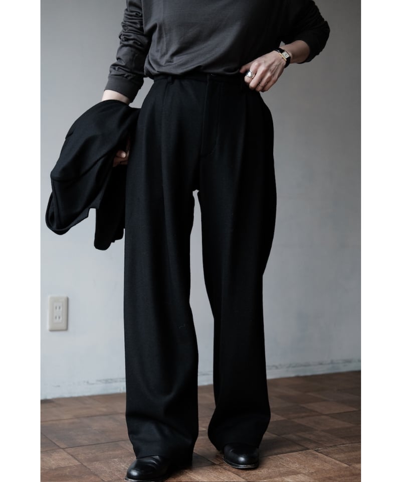 LIFiLL / Woolish Milled Smooth Slacks(Black) |