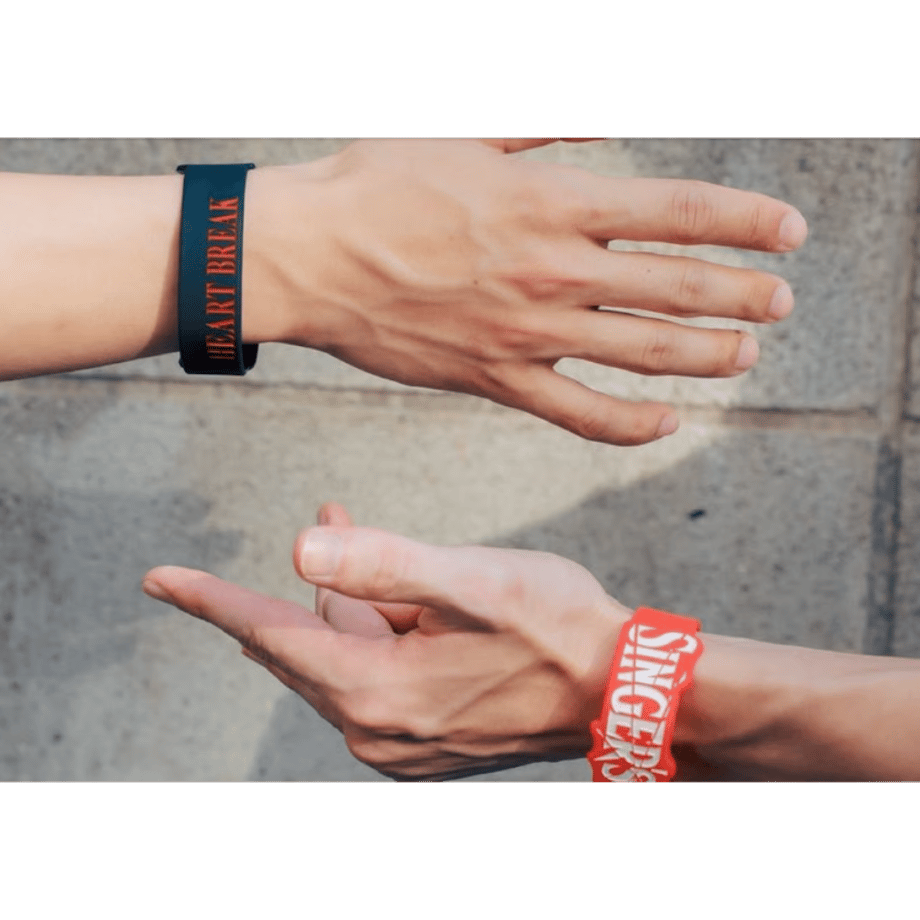 HeartBreak Rubber Band(Black/Burgundy) | Noisy ...
