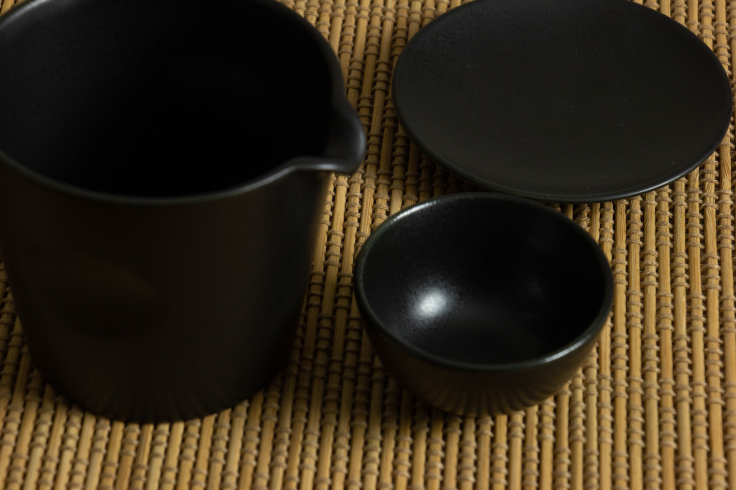 おつまみ皿 黒 | かもしか百貨店 オンラインストア おつまみ皿 黒 | かもしか百貨店 オンラインストア