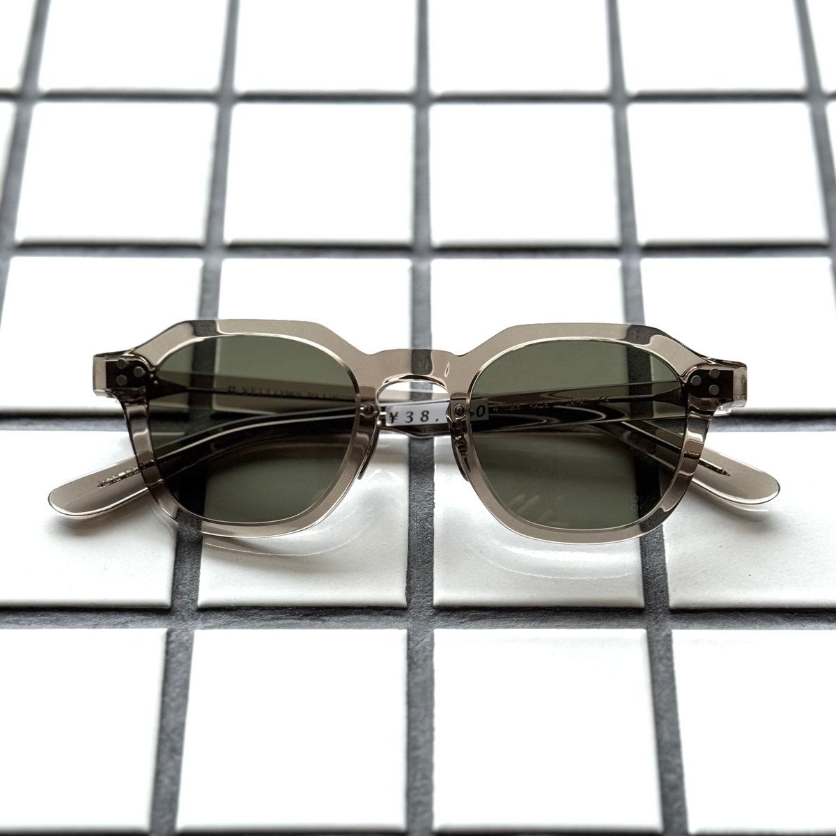 YELLOWS PLUS/GRANT/col.117(Taupy brown) | Eurek...