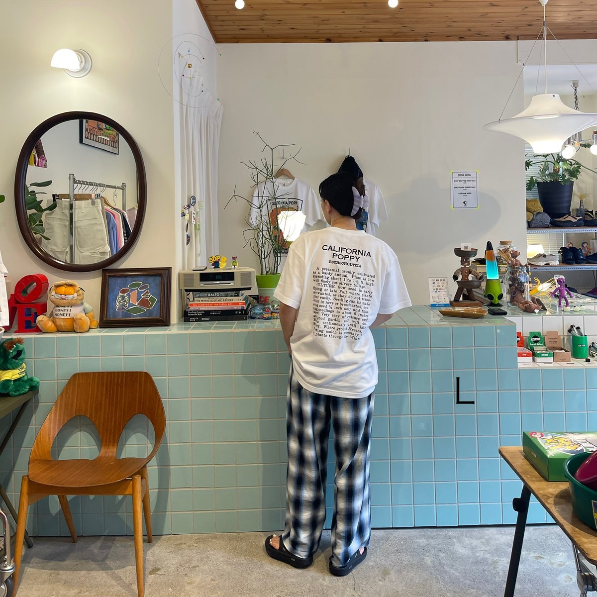 niche. / Flower Seeds T-Shirts POPPY | FLUTTER