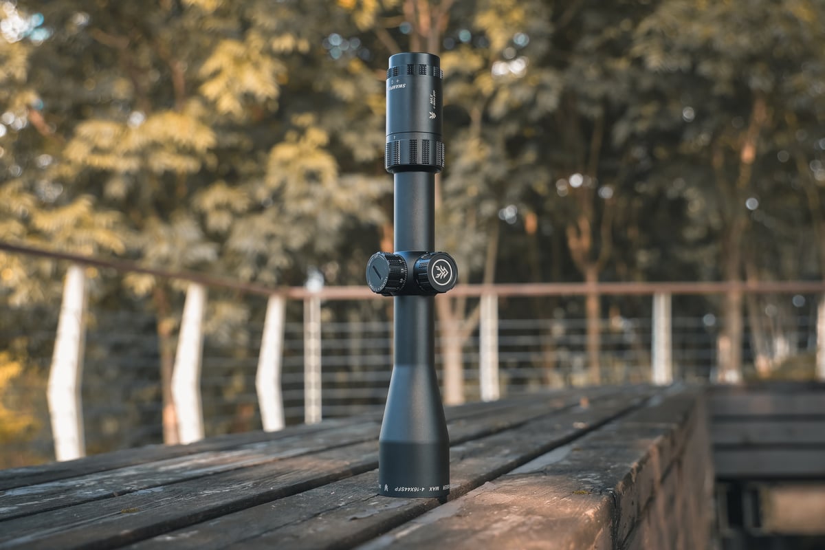 SWAMP DEER OPTICS HD MAX 4-16X44mm SFP ライフルスコープ...