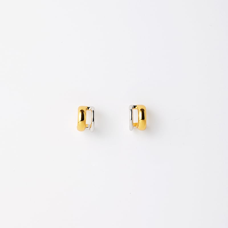 VERY シルバー925製ダブルサークルピアス | The May Chang (ザ VERY シルバー925製ダブルサークルピアス | The May Chang (ザ