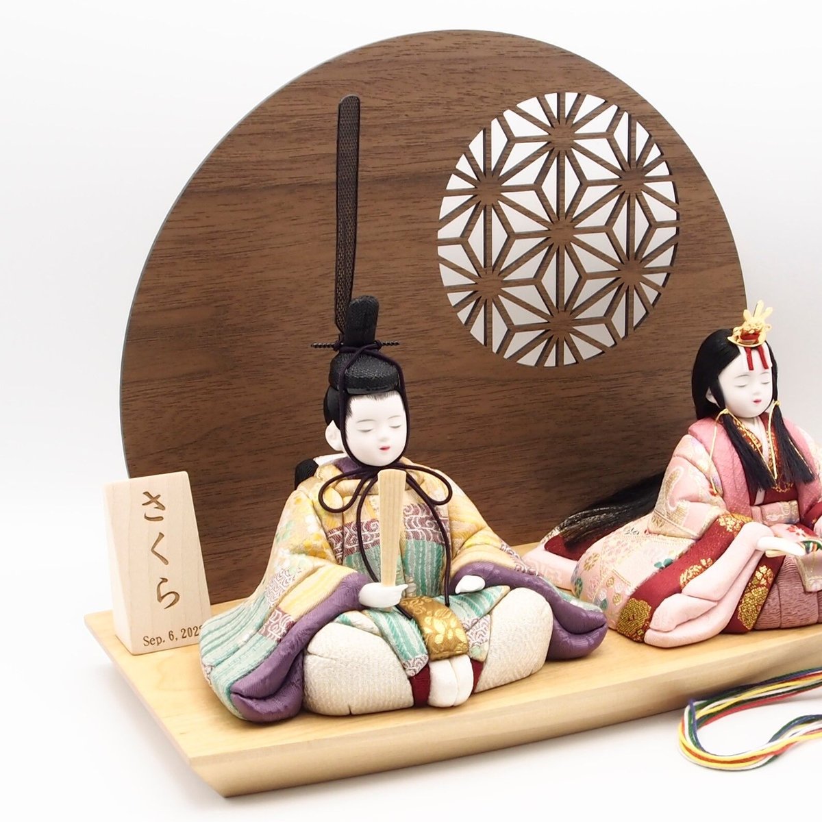 木製 三角立札(ミニ) 名前・生年月日入れ | Atelier Alt