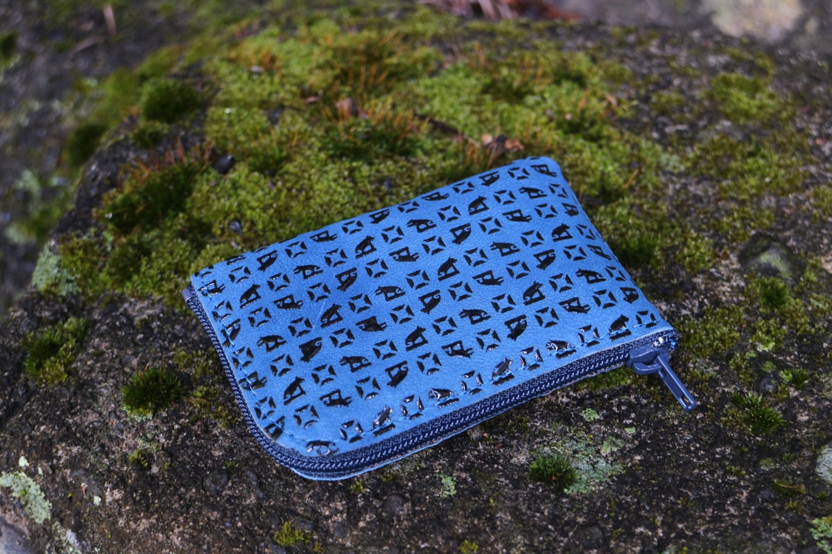 Wolfship Designオリジナル印伝「狼と塩」2個セット（色：黒漆と白漆） | たばや...