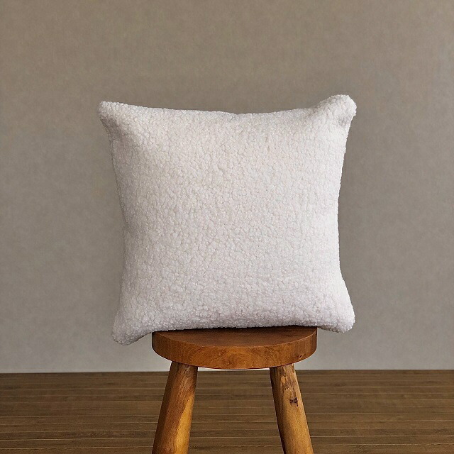 cu-03128 ブークレ クッションカバー 45cm×45cm ファスナー式 cu-03128 ブークレ クッションカバー 45cm×45cm ファスナー式
