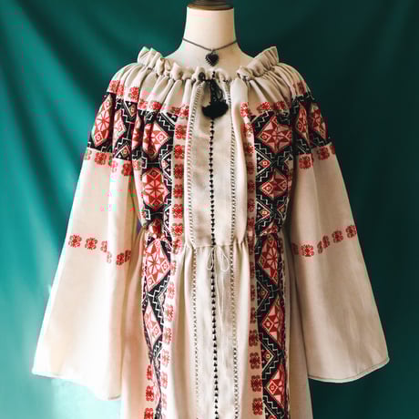 ルーマニアワンピース | STORES ルーマニアワンピース | STORES