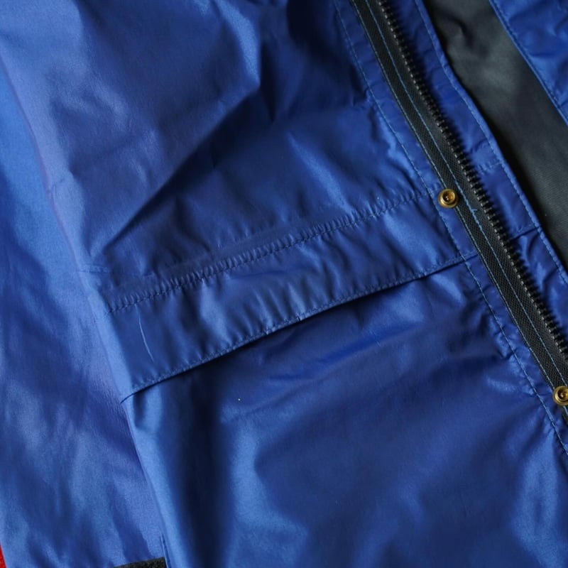80s Early Winters Gore-Tex Parka | globule mag. 80s Early Winters Gore-Tex Parka | globule mag.