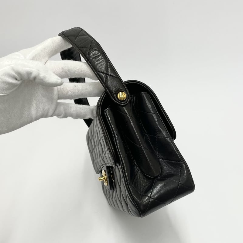 CHANEL ラムスキン ダブルフェース マトラッセ ショルダーバッグ CHANEL ラムスキン ダブルフェース マトラッセ ショルダーバッグ