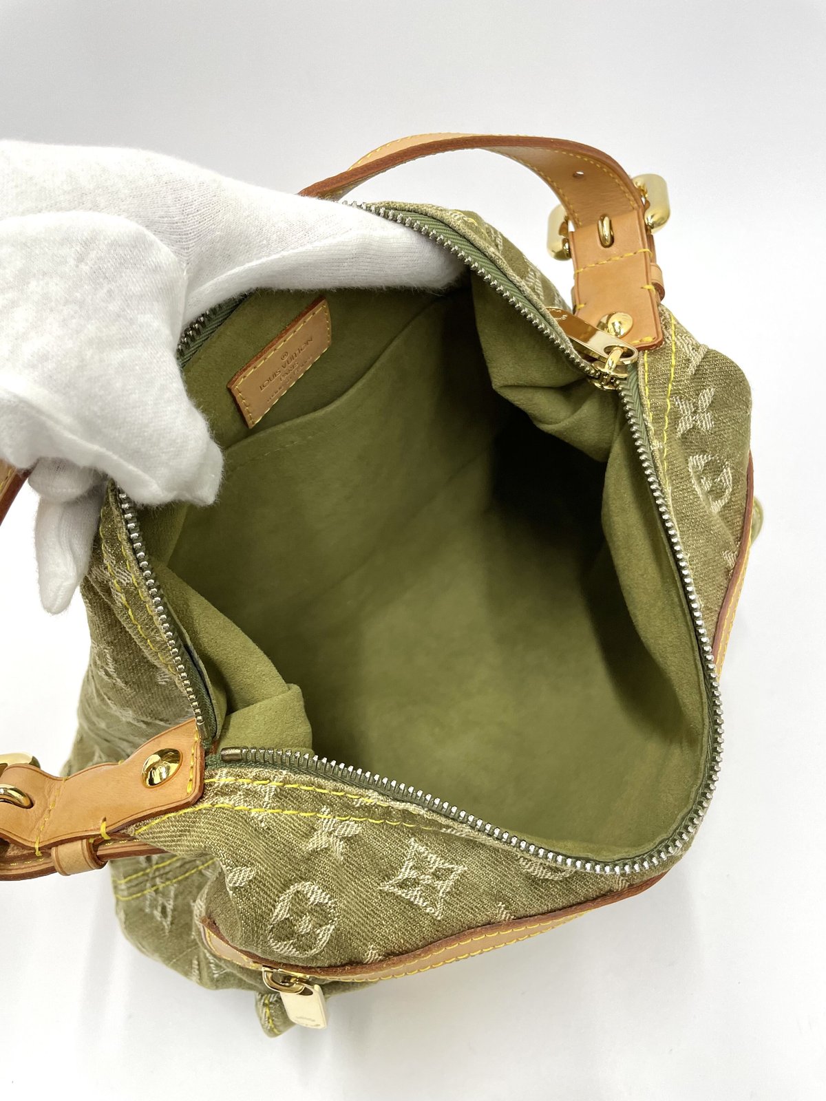 LOUIS VUITTON モノグラムデニム バギーPM ショルダーバッグ LOUIS VUITTON モノグラムデニム バギーPM ショルダーバッグ