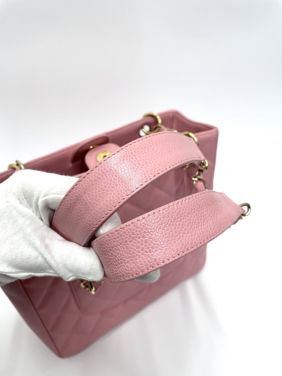 CHANEL 美品 キャビアスキン チェーントートバッグ PST 8番台 CHANEL 美品 キャビアスキン チェーントートバッグ PST 8番台