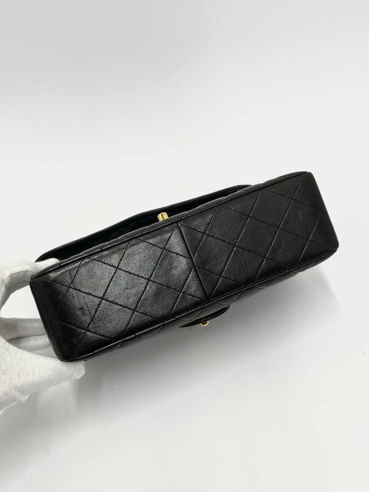 CHANEL ラムスキン ダブルフェース マトラッセ ショルダーバッグ CHANEL ラムスキン ダブルフェース マトラッセ ショルダーバッグ