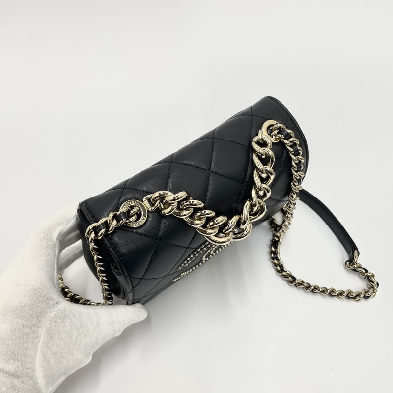 CHANEL ラムスキン マトラッセ ココマーク スタッズ チェーン CHANEL ラムスキン マトラッセ ココマーク スタッズ チェーン