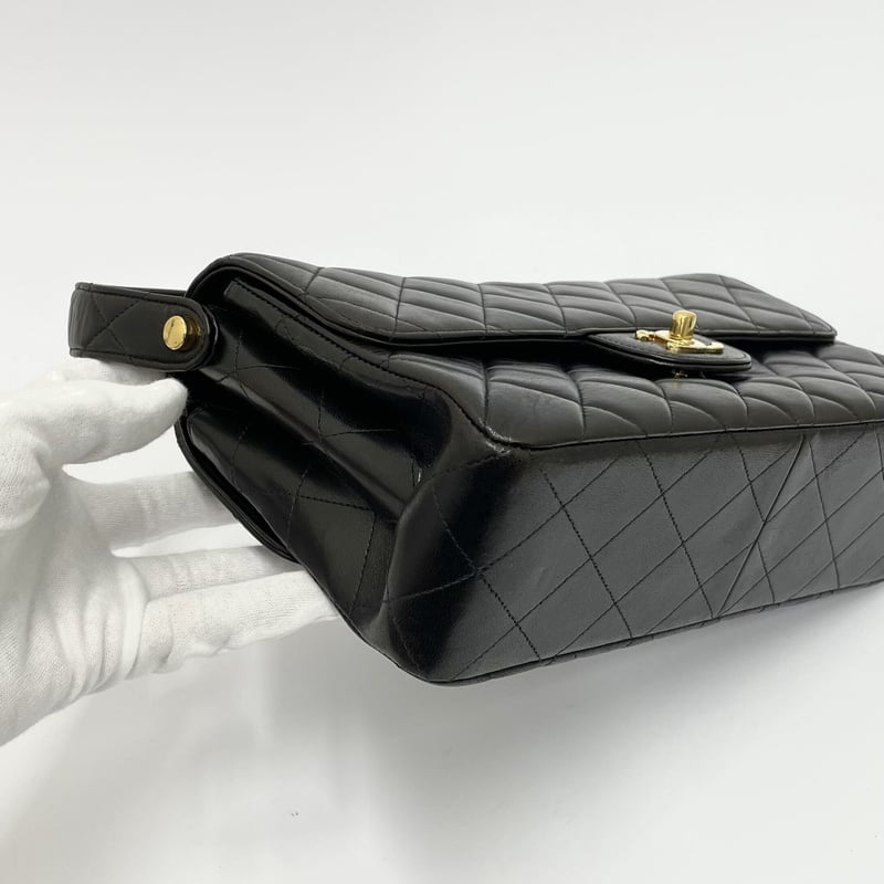 CHANEL ラムスキン ダブルフェース マトラッセ ショルダーバッグ CHANEL ラムスキン ダブルフェース マトラッセ ショルダーバッグ