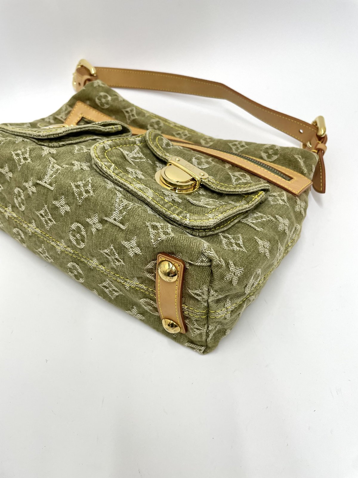 LOUIS VUITTON モノグラムデニム バギーPM ショルダーバッグ LOUIS VUITTON モノグラムデニム バギーPM ショルダーバッグ