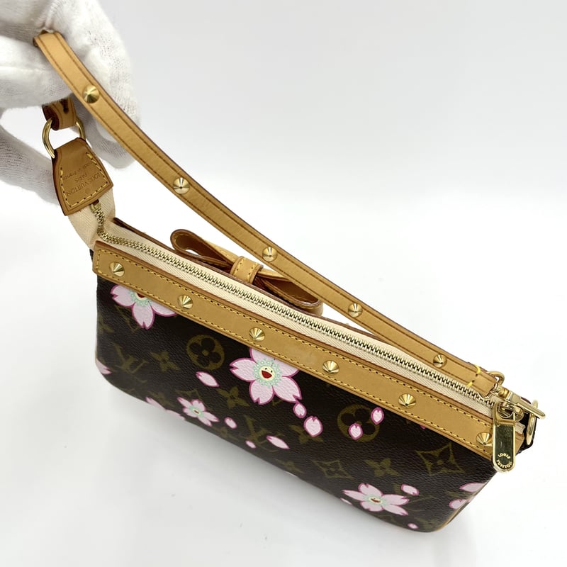 LOUIS VUITTON モノグラム チェリーブロッサム ポシェット LOUIS VUITTON モノグラム チェリーブロッサム ポシェット