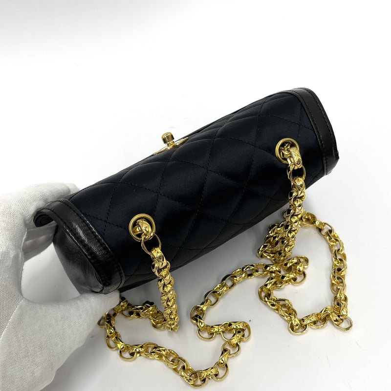 CHANEL 激レア サテン マトラッセ ココマーク ポーチ付 チェーン CHANEL 激レア サテン マトラッセ ココマーク ポーチ付 チェーン