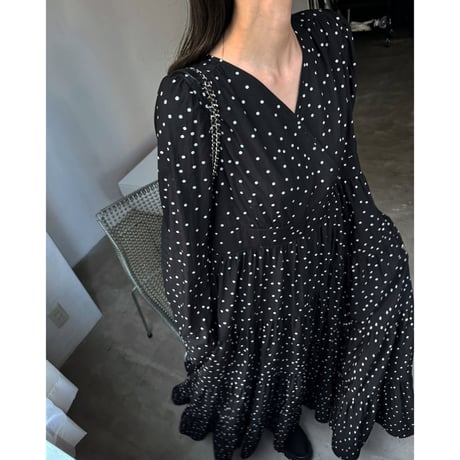 [数量限定]modern dots one piece / 2 colors | alone