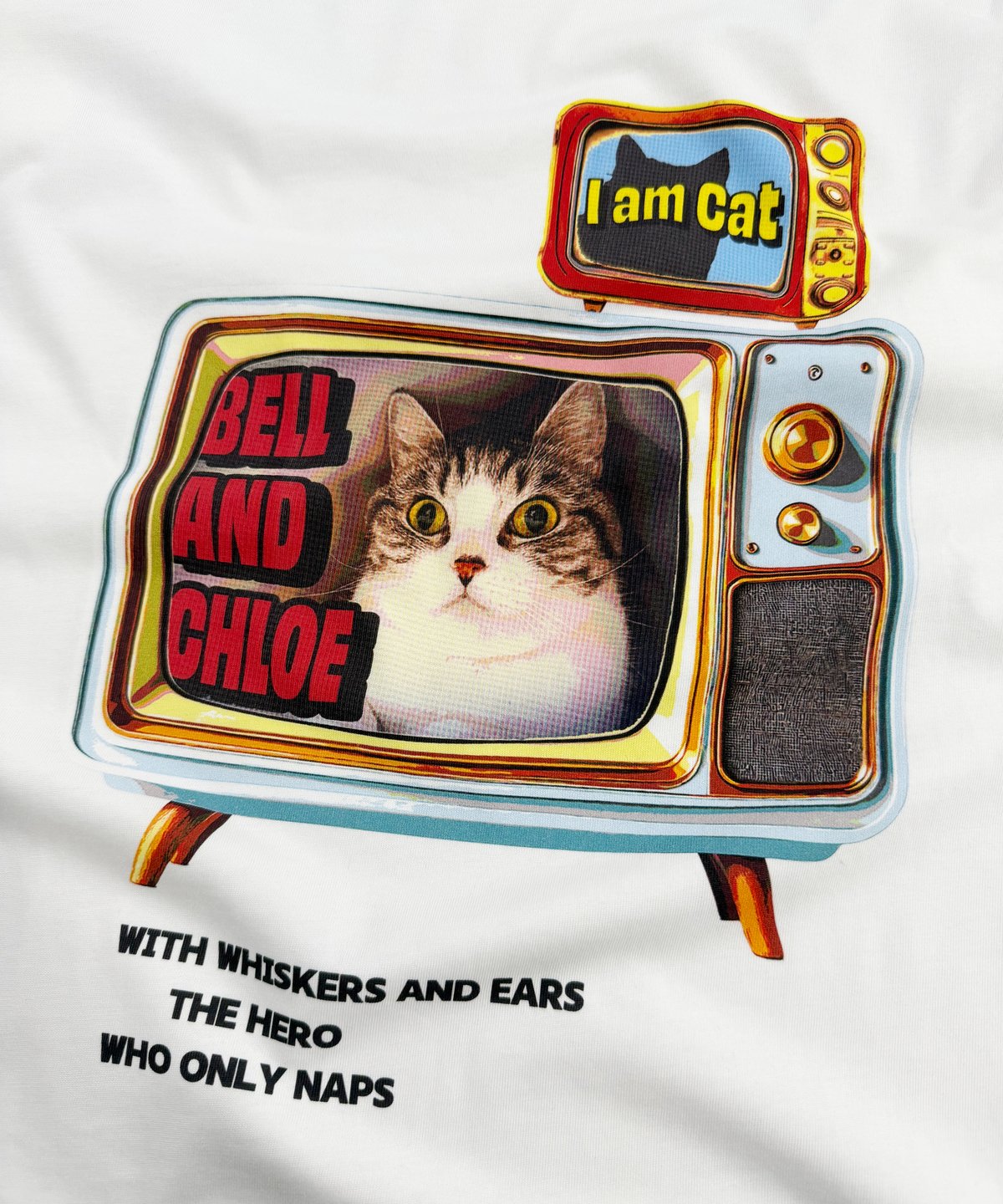 CAT on TV T-Shirt 【Chloe】 | Bell&Chloe STORE