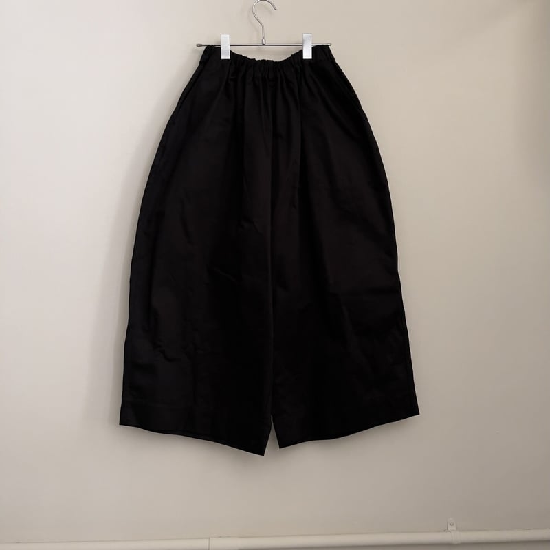ゴーシュ カツラギワイドキュロットパンツ ネイビー | 木テーブル ゴーシュ カツラギワイドキュロットパンツ ネイビー | 木テーブル