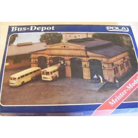 Pola678 HO Pola 678 HO Bus Depot Building Kit