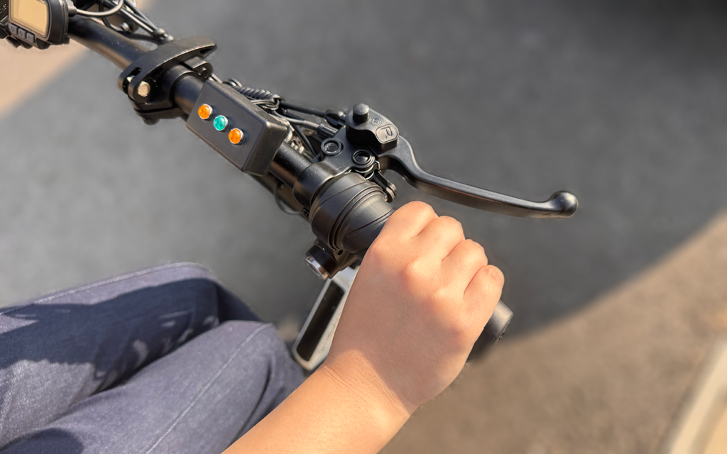 【今だけ送料無料】サンエンペラー SUNRIN/特定小型原付（20キロ/6キロ） 免許不要 ス...