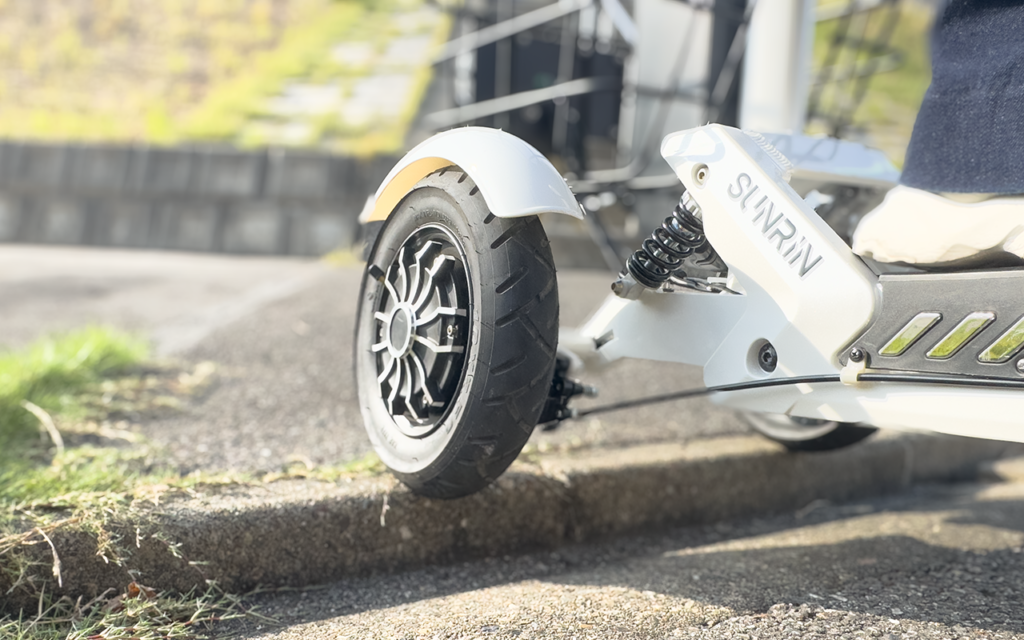 【今だけ送料無料】サンエンペラー SUNRIN/特定小型原付（20キロ/6キロ） 免許不要 ス...