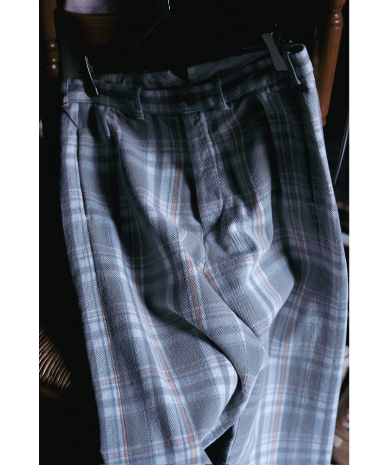 m's braque ONE-IN TUCK BLEACHED WIDE PANTS | Mu m's braque ONE-IN TUCK BLEACHED WIDE PANTS | Mu