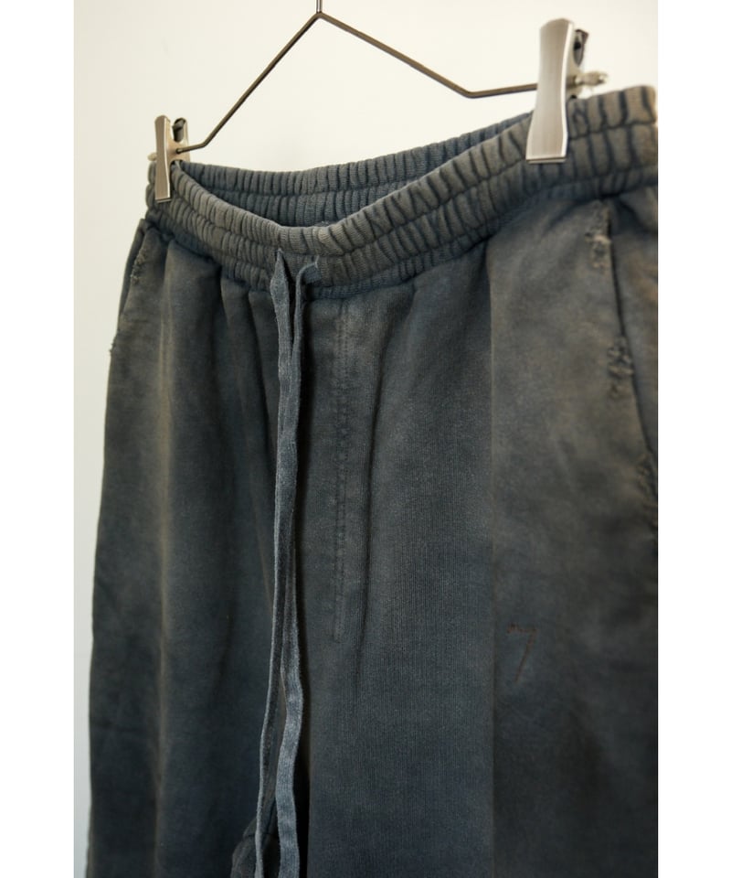 ANCELLM DYED SWEAT PANTS | MusterWerk Sud. ANCELLM DYED SWEAT PANTS | MusterWerk Sud.
