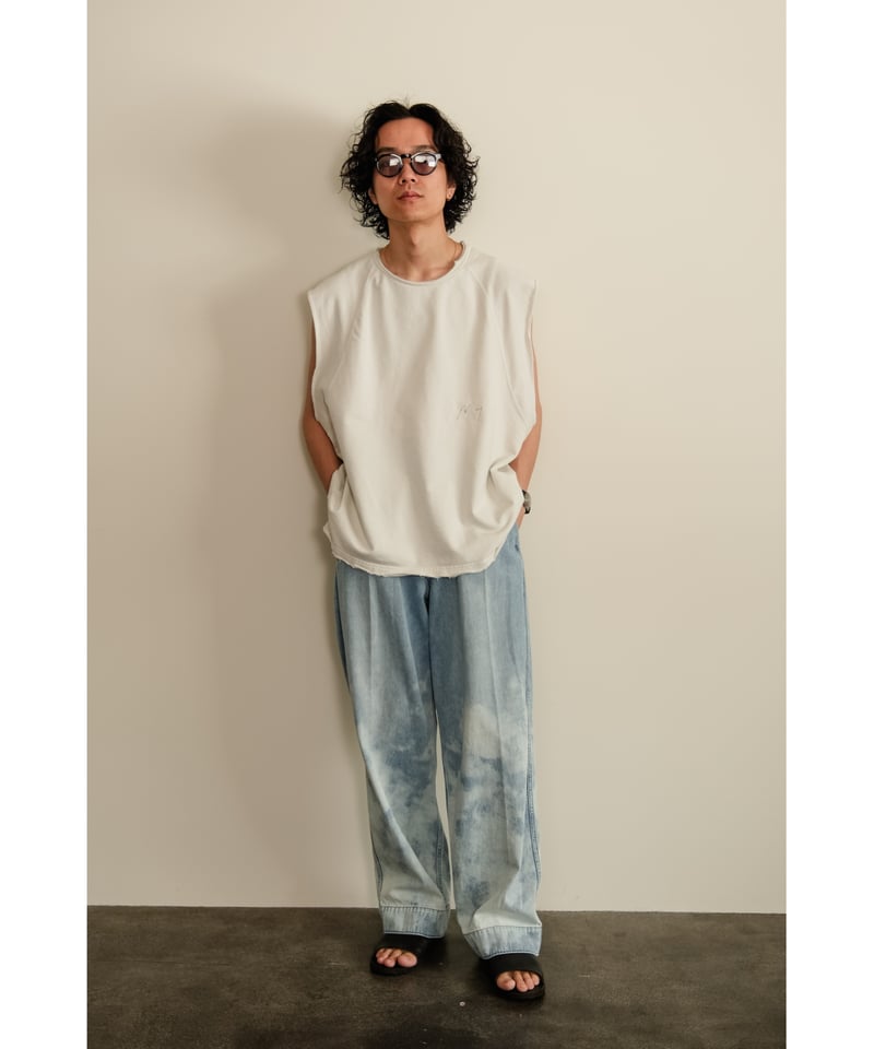 ANCELLM SLEEVELESS AGING T-SHIRT | MusterWerk Sud. ANCELLM SLEEVELESS AGING T-SHIRT | MusterWerk Sud.