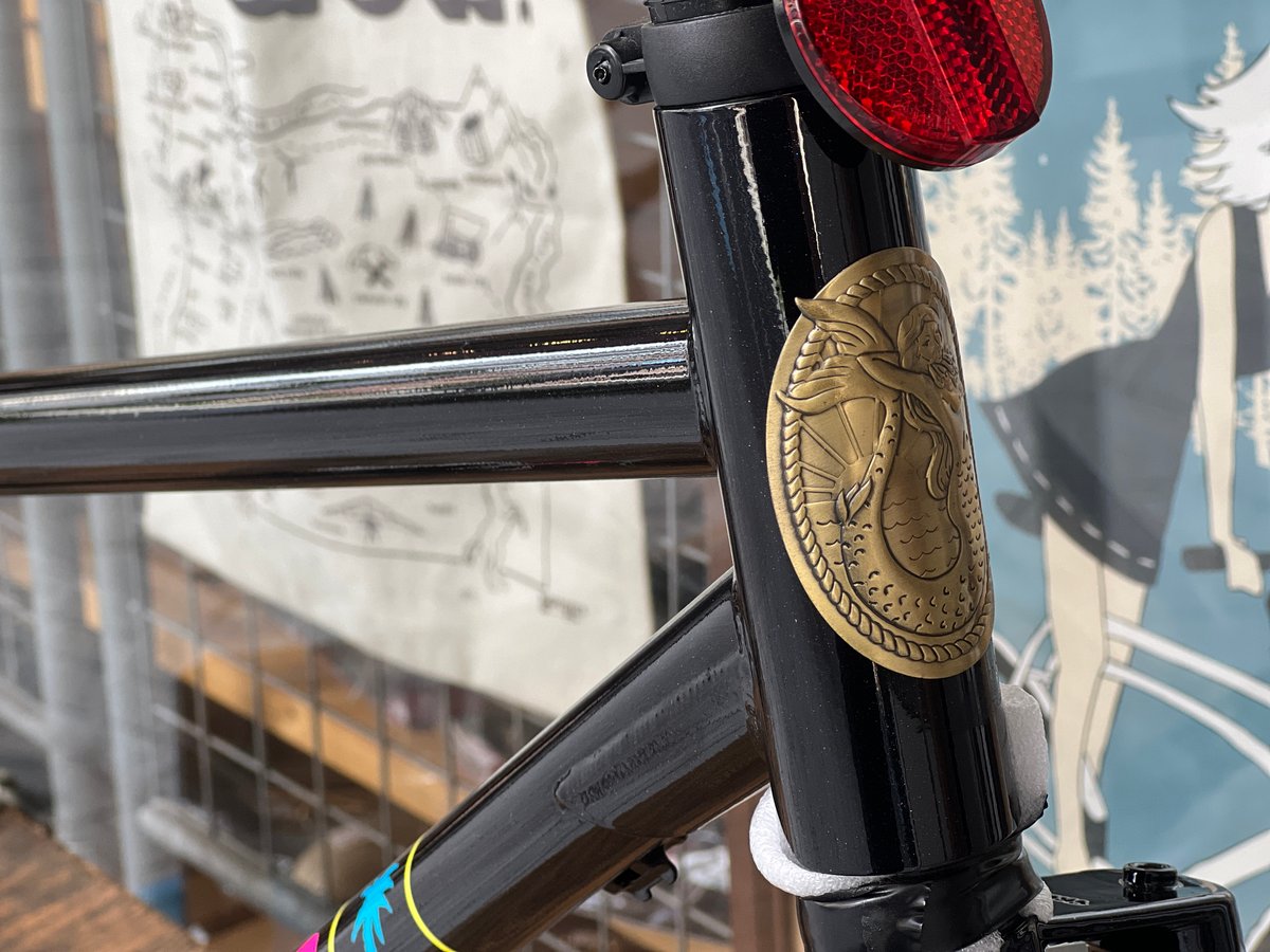 【送料無し】CRUST Bikes * EVASION * Galaxy Black | Hu...