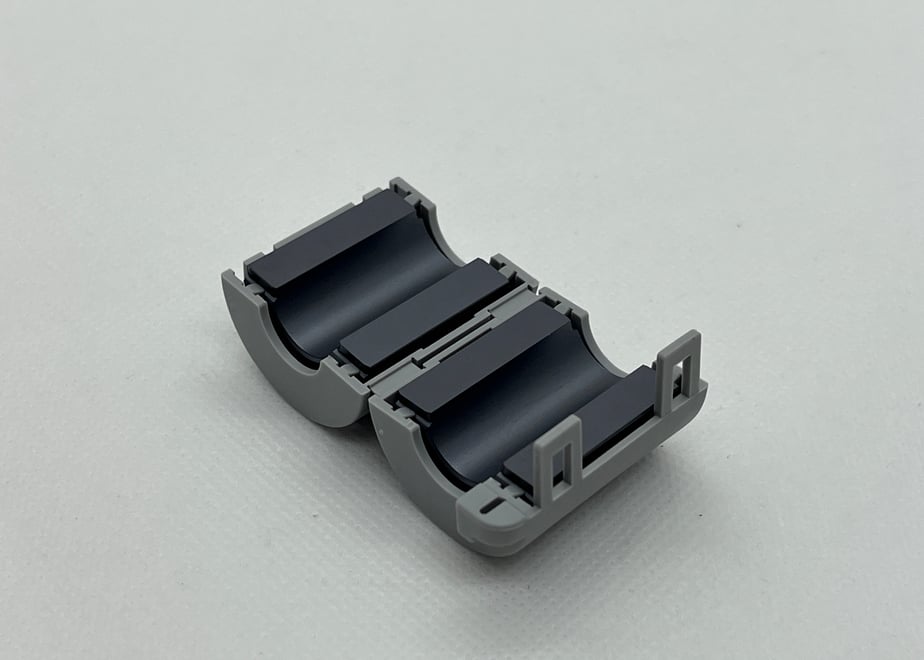 クランプフィルタ ZCAT3035-1330 (TDKラムダ製)【在庫アリ 価格254円(税込...